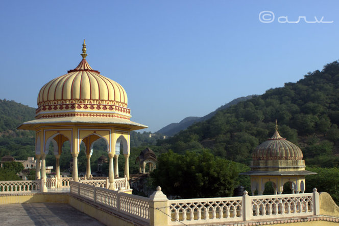 Chhatris | Jaipur Vernacular Architectural Style – JaipurThruMyLens