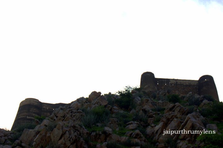 Achrol Fort | A sad state – JaipurThruMyLens