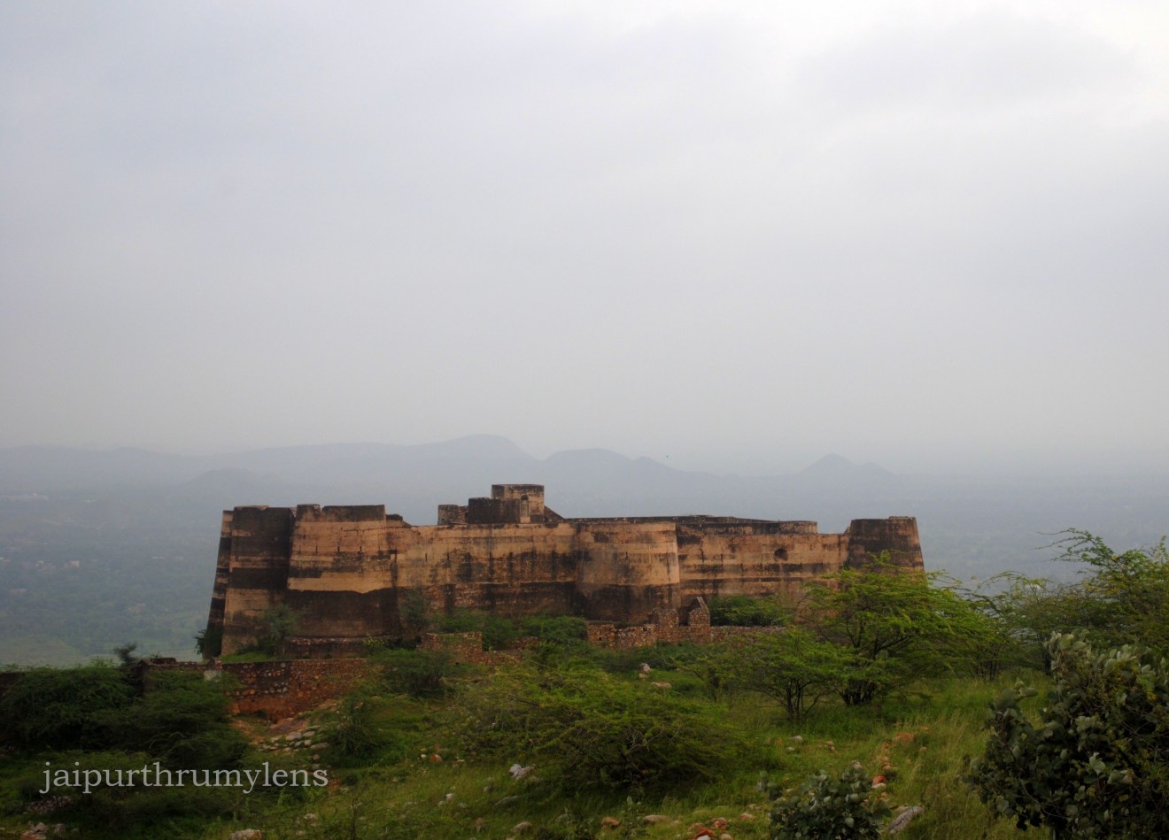 Achrol Fort | A sad state – JaipurThruMyLens