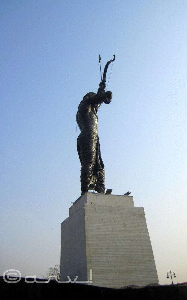 Arjuna Statue In Jaipur – JaipurThruMyLens