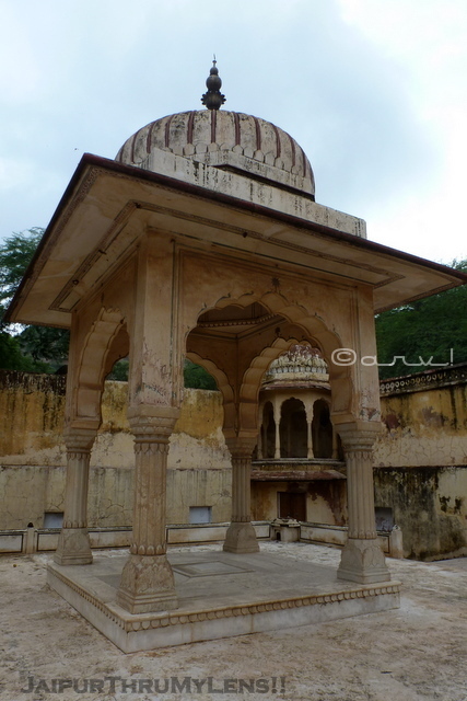 Chhatris | Jaipur Vernacular Architectural Style – JaipurThruMyLens